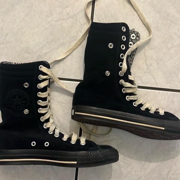 Converse | Shoes | Converse Suede Lace Up Womens Size 75 Men 55 | Poshmark
